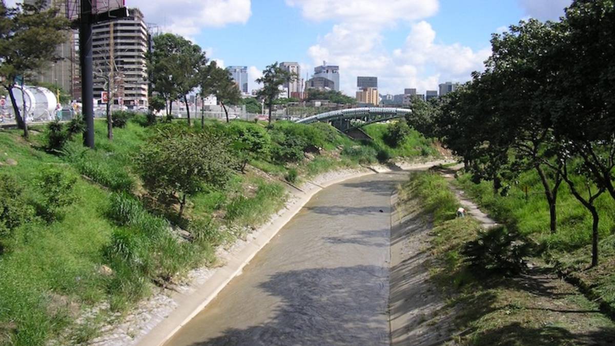 Hallan cadáver en las riberas del río Guaire: esto dicen las autoridades