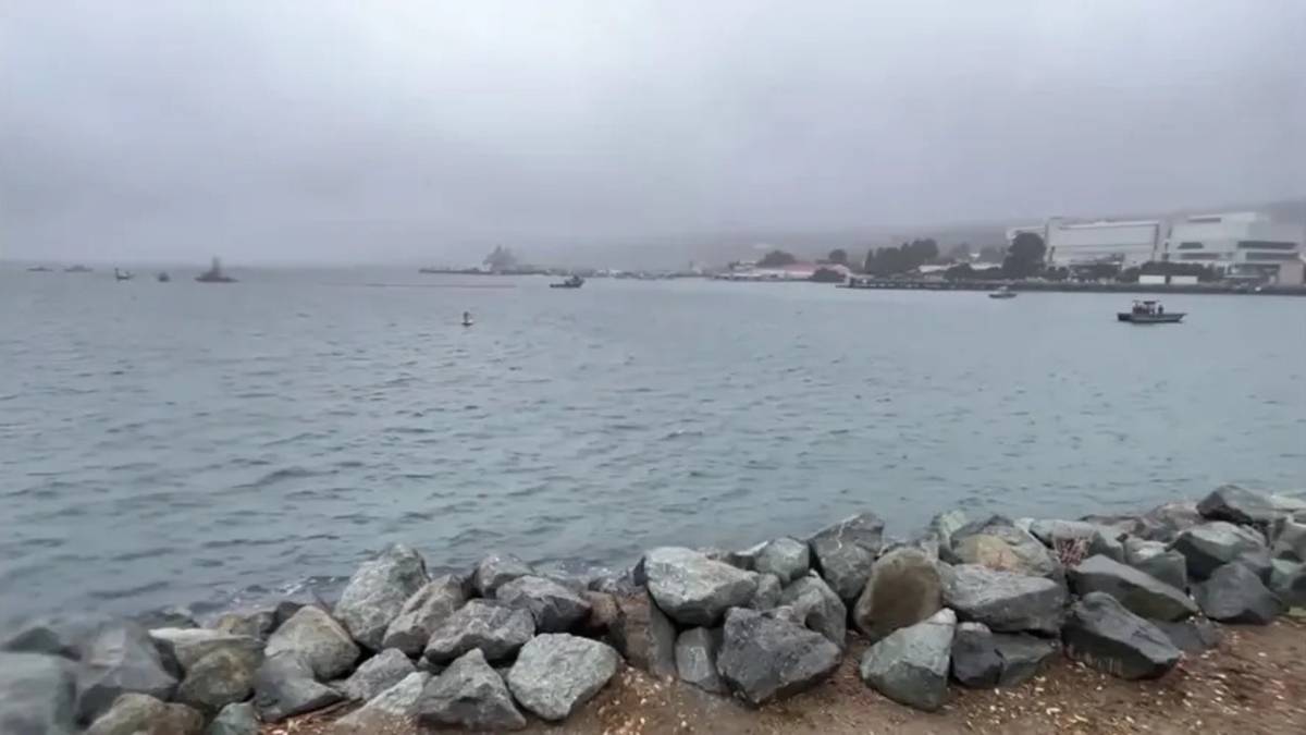 Avión militar de Estados Unidos se estrella en la bahía de San Diego ...