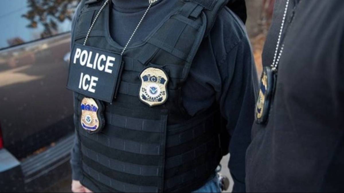 “Él tiene su identificación Real ID”: ICE arresta a inmigrante en ...