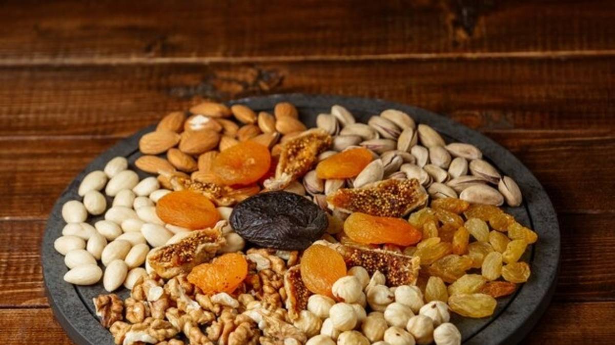 El fruto seco típico de la Navidad que protege tu salud todo el año ...