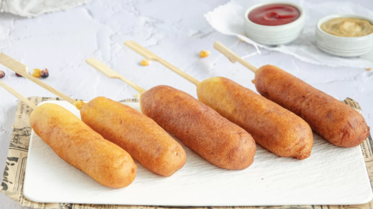 EEUU | Corn dogs: un clásico de la feria