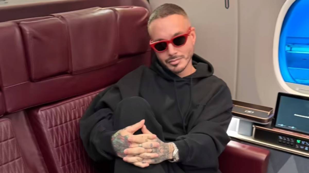 J Balvin revela la lista de canciones y colaboraciones explosivas de su ...