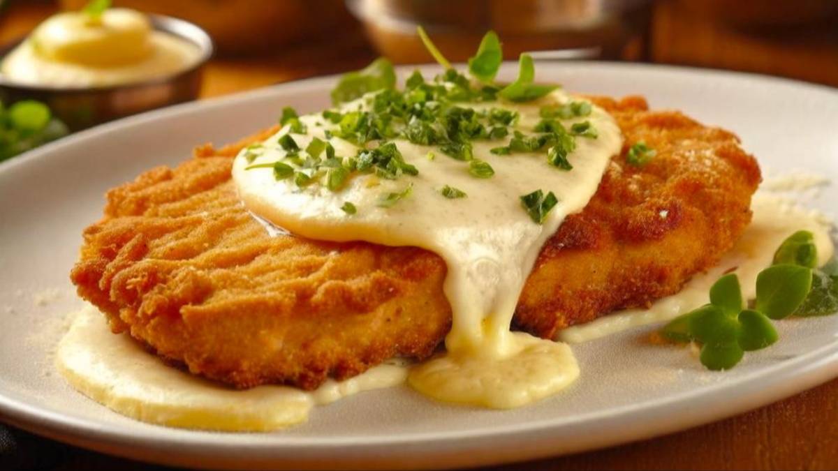 Aprende a preparar milanesa de pollo a la suiza