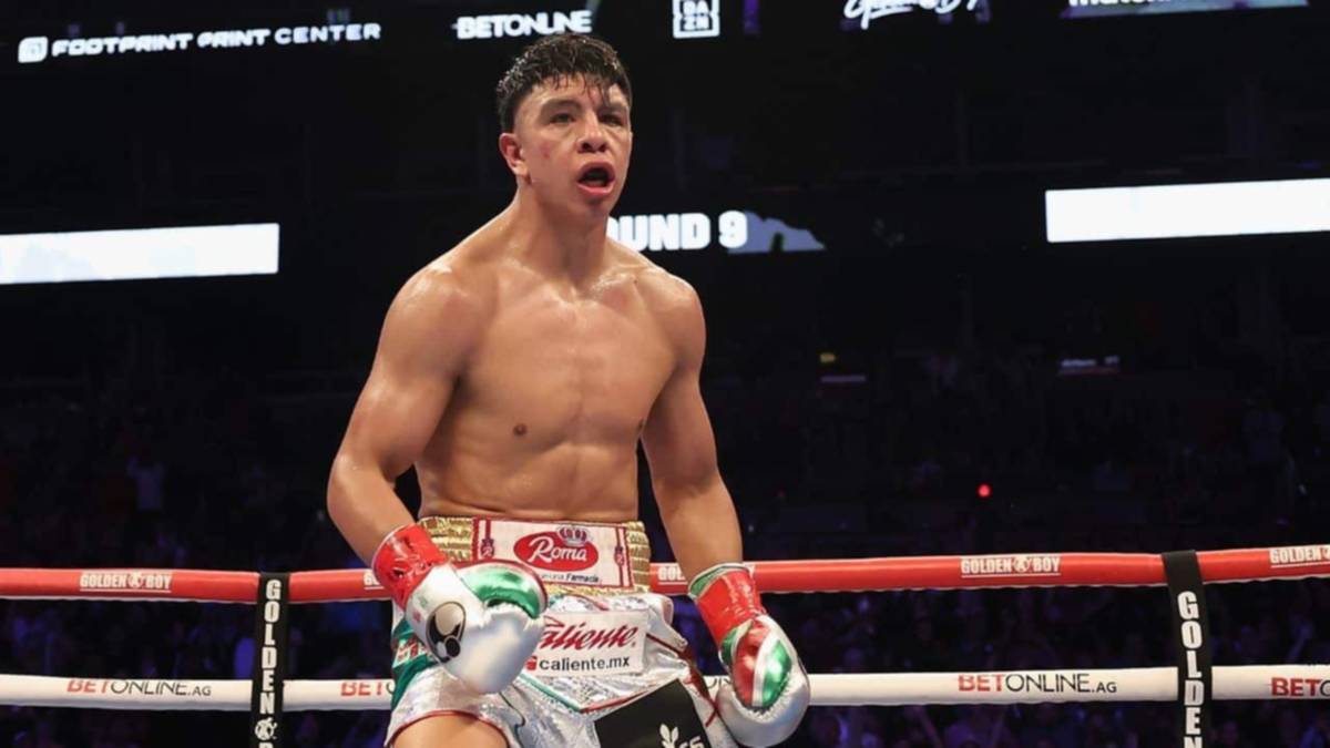 Boxeador Jaime Munguía presume este Tesla de más de 100 mil dólares