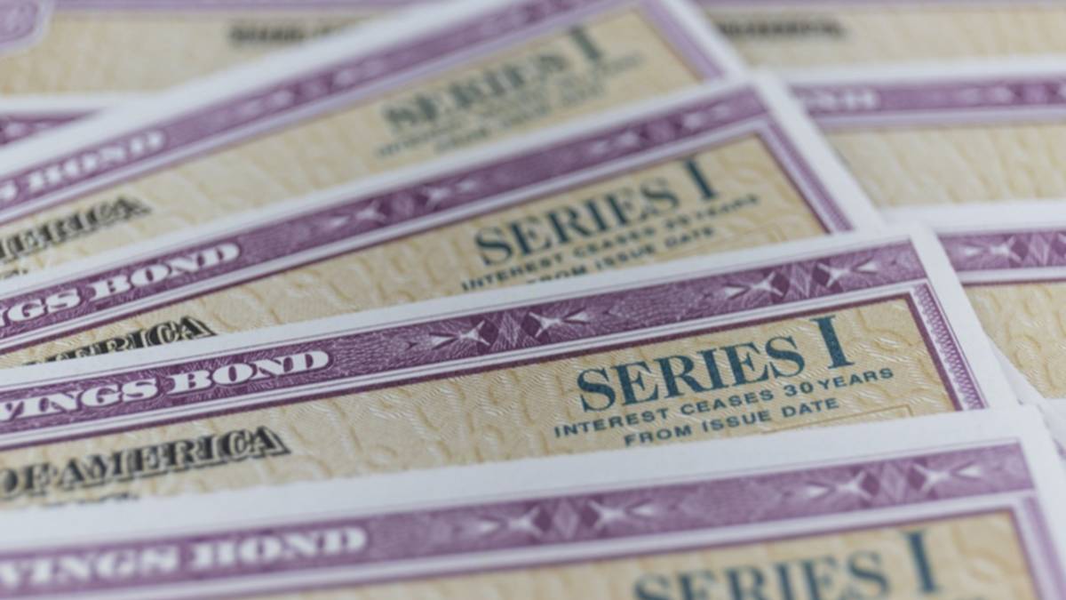 Más seguro que la Bolsa: así puedes invertir en bonos a través de la banca
