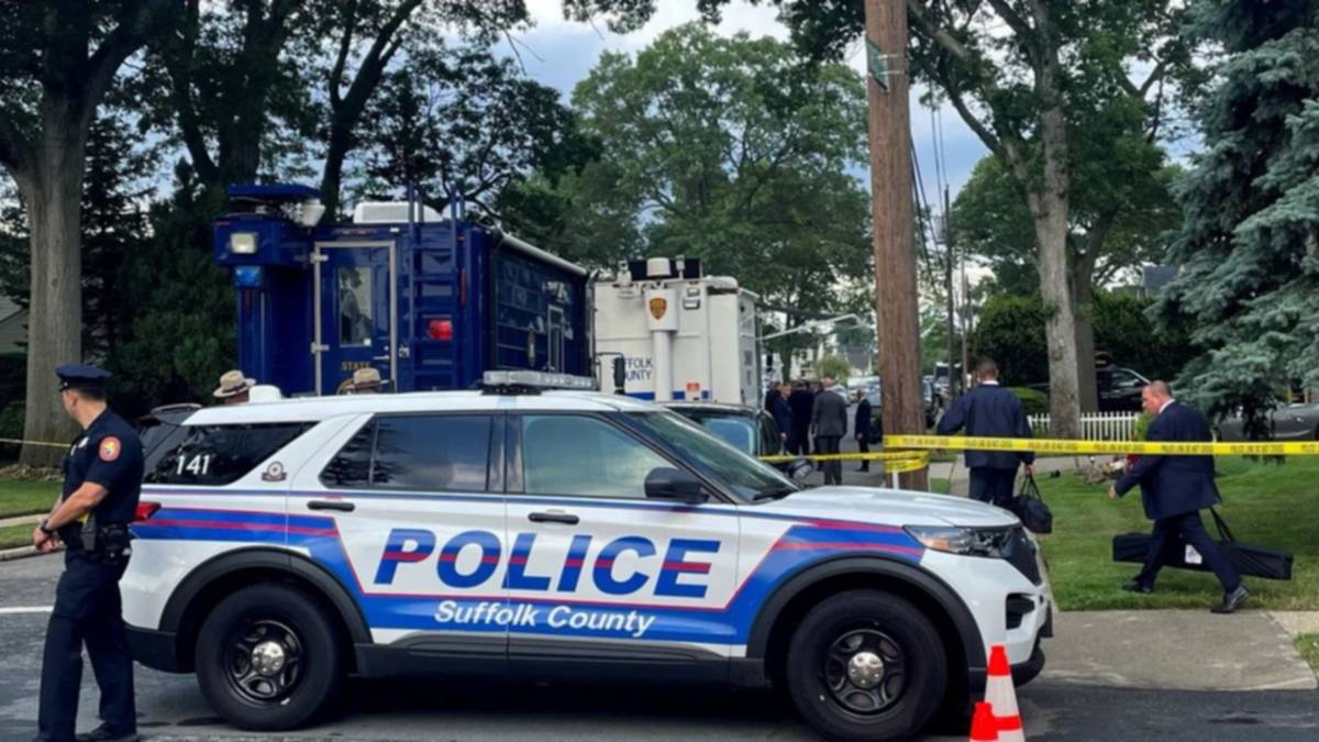 Acusan a policía y docente por promover la prostitución en Nueva York